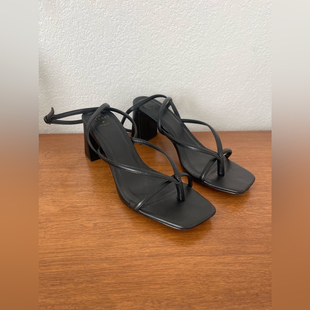 One Planet By Qupid Strappy Black Heels Size 10 - Gem